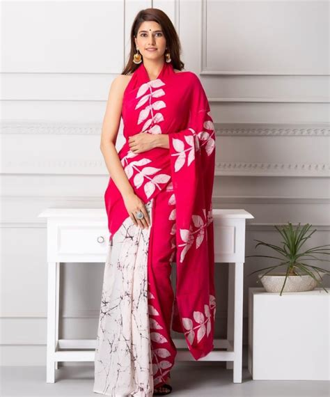 Beautiful Hand Block Printed Malmal Cotton Saree With Blouse Efh2003001