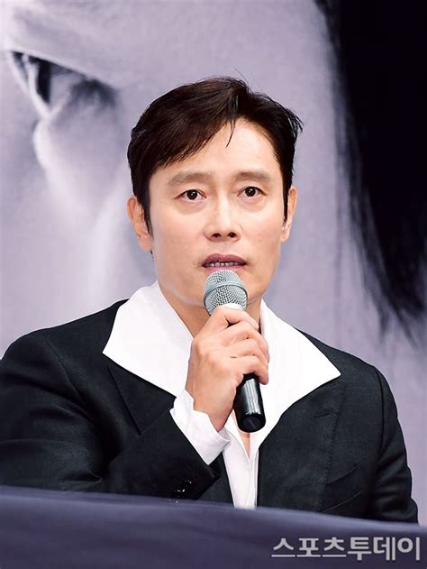 이병헌 특별전 주인공 영광스럽지만 연기 잘 해왔는지 부끄러워 Bifan [st현장] Zum 뉴스