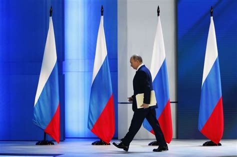 Putins Limo Attacked In Assassination Attempt Report