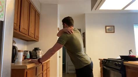 Counter Top Push Ups Youtube