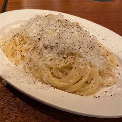 ペコリーノチーズのカチョエペペosteriaandbar Gonzoの口コミ一覧 おいしい！が増えるグルメアプリ「sarah」
