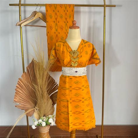 Jual Kain Tenun Endek Khas Bali Motif Wajik Warna Dasar Kuning Shopee
