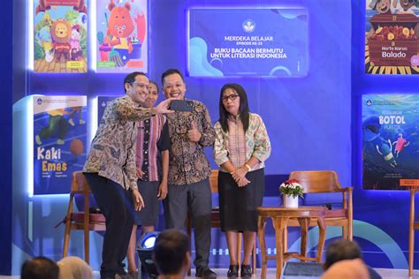 Buku Bacaan Bermutu Tingkatkan Minat Membaca Bagi Anak Aktual Cerdas Terpercaya