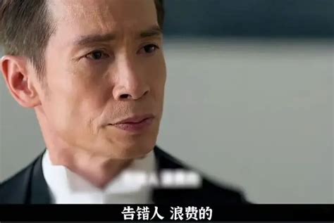 港剧《执法者》热播，一边吐槽剧情不合理，一边猜测内鬼会是谁