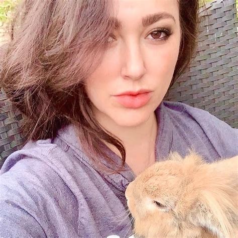 Anna Pheil Annathearrow • Instagram Photos And Videos