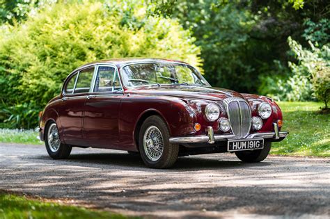 Lot 69 1969 Daimler V8 250