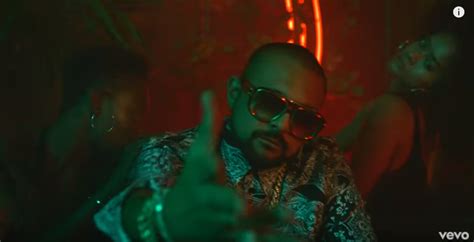 Videoclip Sean Paul And David Guetta Ft Becky G „mad Love”