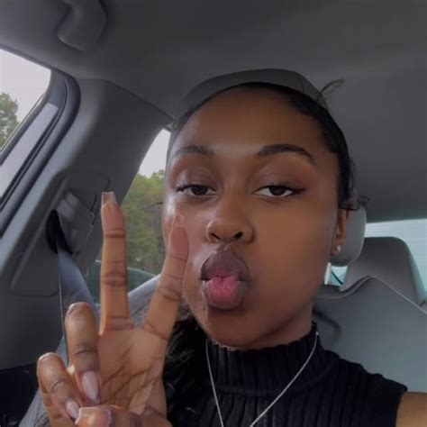 Admirable Bri Threads Say More