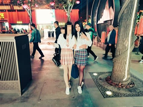 女主芳芳s On Twitter 又有两个小宝贝想体验做女人的感觉。其实雌墮并不难，难的是你的决心和意志力。再加上我得培养和调教，其实很快