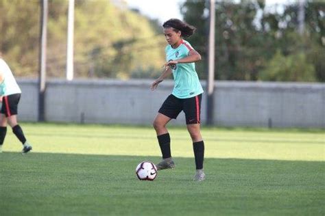Duas algarvias na lista de convocadas da Seleção Nacional Feminina Sub