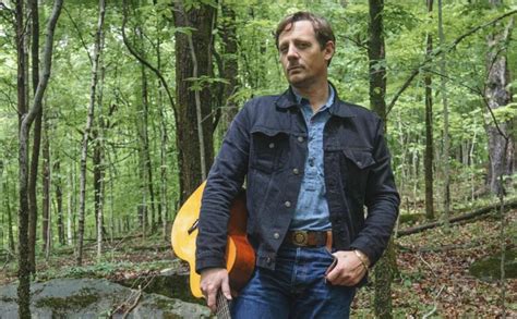 Sturgill Simpson Revives Johnny Blue Skies On Passage Du Desir US