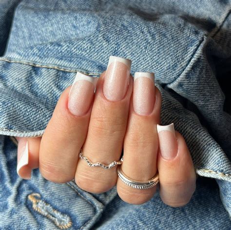 Andreea Cepoi Nails Technician