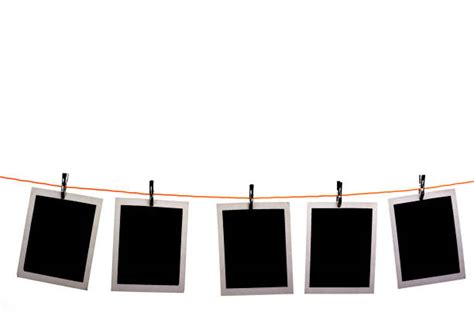 440 Polaroid String Foto Stok Potret And Gambar Bebas Royalti Istock