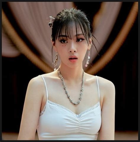 [가수 비비] 가수 비비 침착맨 출연 대형사고 가슴 노출 돌발행동 신곡 불륜 가수 비비 인스타 프로필 본명