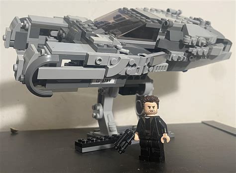 Officer Kd6 3 7 And His Trusty Spinner R Bladerunner