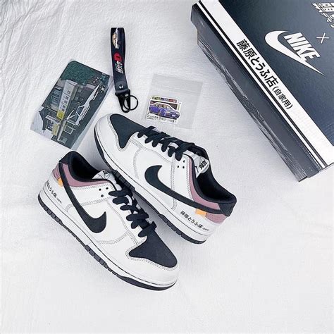 Nike dunk low initial d toyota ae86 — цена 3400 грн в каталоге ...