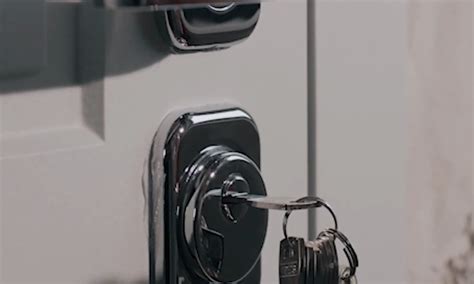 How To Open A Deadbolt Lock With A Screwdriver ToolsProfy