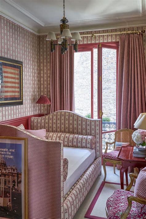 11 Unique Red Bedroom Ideas Red Decor Ideas For Bedroom