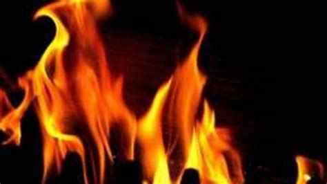 1 Killed 5 Jump Off Window As Fire Breaks Out At Building In Delhis