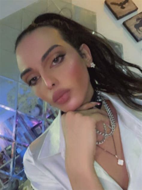Nody Shemale Saudi Transsexual Escort In Riyadh