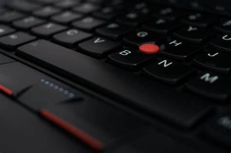 Qué significa que te salga un punto negro en la encía Clínica