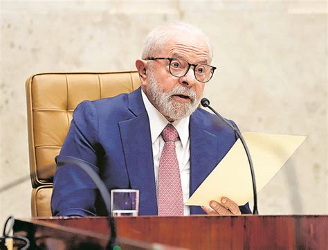 O chega pra lá de Lula quando perguntado sobre o nome que indicará ao STF