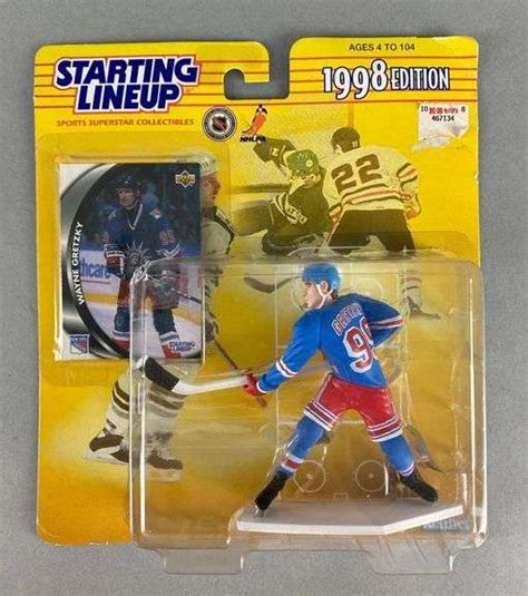 1998 Edition Kenner Starting Lineup Wayne Gretzky Figure Matthew