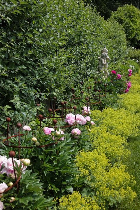 Fortnam Gardens Linda Allards Gardens