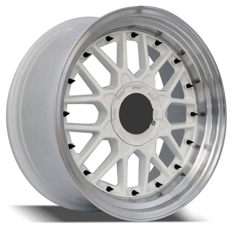 Buy Camry Accordimpala Bmw And Lexus Es Cars Wheel In Dubai Uae