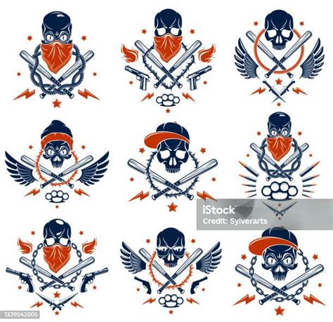 범죄 문신 공격적인 두개골 야구 방망이 및 기타 무기와 디자인 요소 벡터 세트 산적 게토 빈티지 스타일 갱스터 무정부 상태 또는 마피아 테마와 갱 엠블럼 또는 로고
