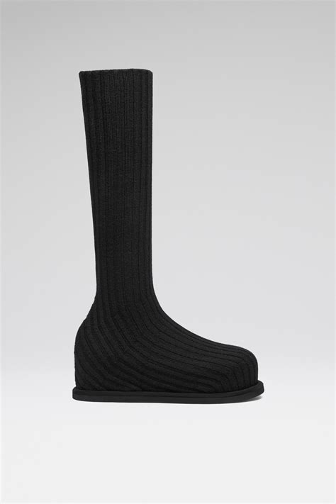 Veneda Stretch Boot Flatform Amina Muaddi Official Site