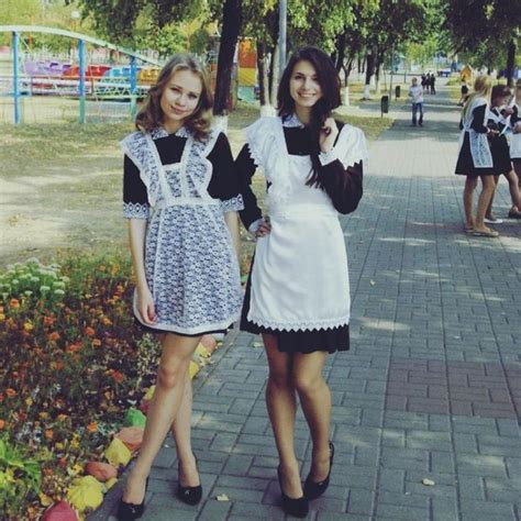 Школа девучка