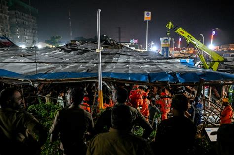 Four Dead 60 Injured In Mumbai Billboard Collapse Iraqi News