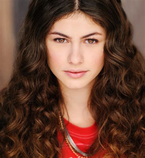 Wavy Hair Brown Eyes Tumblr Girls