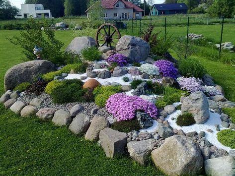 Pin su Yard art
