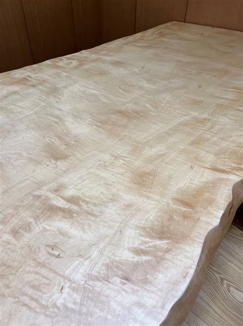 『一枚板ダイニングテーブルセット 栃（上杢）』 天然木家具 納入実例紹介 天然木の一枚板・家具 専門店〈天然木ギャラリー〉