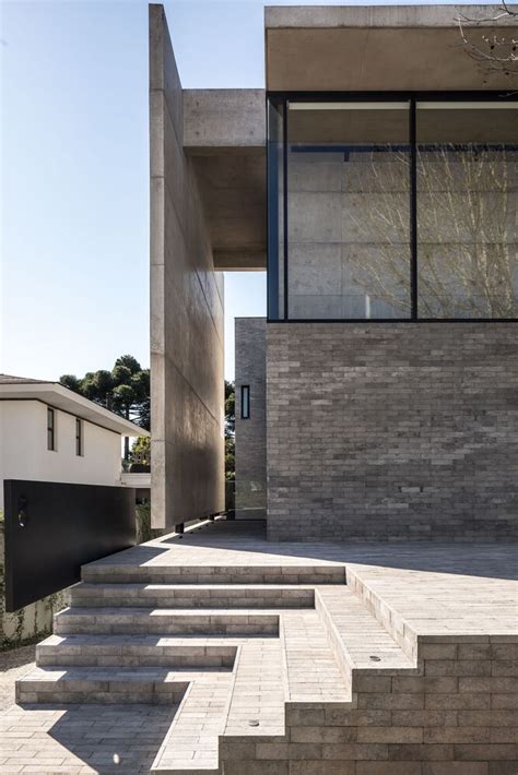 几何爆炸体量混凝土技术和美学融为一体的豪宅设计 戈者设计 戈者设计