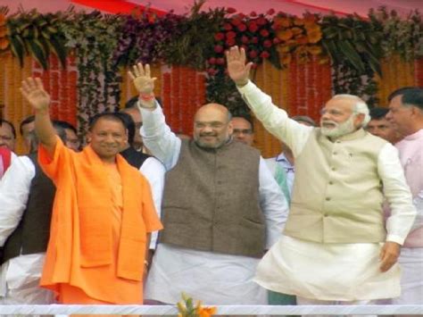 पीएम मोदी 8 गडकरी 40 योगींच्या 15 रॅली महाराष्ट्रात भाजपाचे दिग्गज