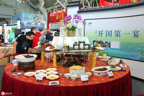 被誉为“共和国第一菜”的软兜长鱼，为何能代表淮扬菜登上国宴？共和国淮安鳝鱼新浪新闻