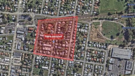 Booval Car Crashes Into High Pressure Gas Main Sparking Emergency