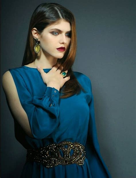 Pin De Bo Gunner Em Alexandra Daddario Alexandra Daddario Ideias Fashion Celebridades Bonitas