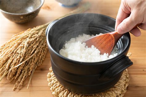 新米の時期は？古米とは何が違うの？水加減など新米を美味しく炊くポイントも紹介｜prezoプレゾ 北海道のお取り寄せグルメと産直通販