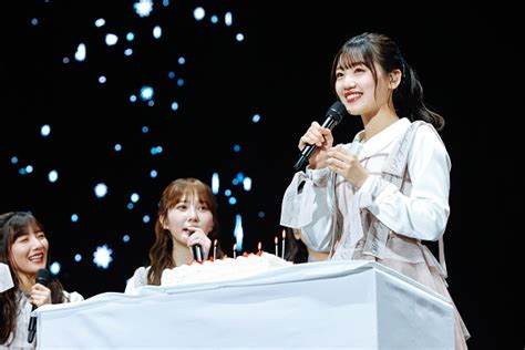 日向坂46、年末恒例のクリスマス・ライヴで観客魅了。4期生「おもてなし会」＆「4回目のひな誕祭」開催も発表 Tower Records