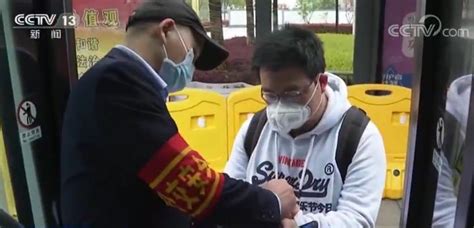 武汉主城区公交线路再恢复36条 已恢复的公交线路达到180条荔枝网新闻