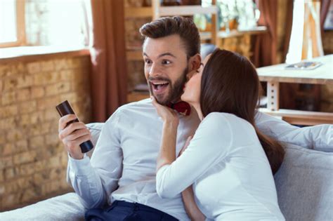 Survey 1 In 10 Would Drop Sex Before Tv