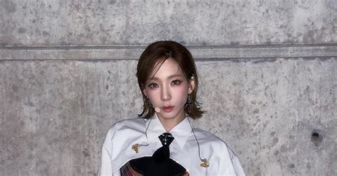 젠더리스 패션 트렌드 넥타이 하는 여자들