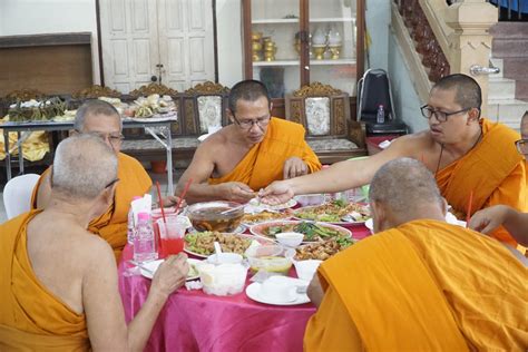 พิธีบำเพ็ญกุศลทักษิณานุปทาน วัดห้วยจระเข้ นครปฐม
