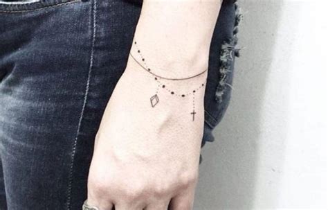 Ideias De Tatuagem No Pulso Super Delicadas
