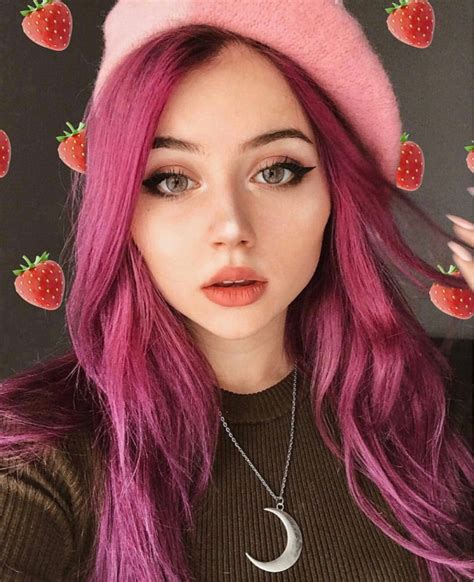 Cute Babe With Pink Hair Loves Telegraph