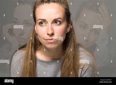 Trauer Emoticon Fotos Und Bildmaterial In Hoher Auflösung Alamy